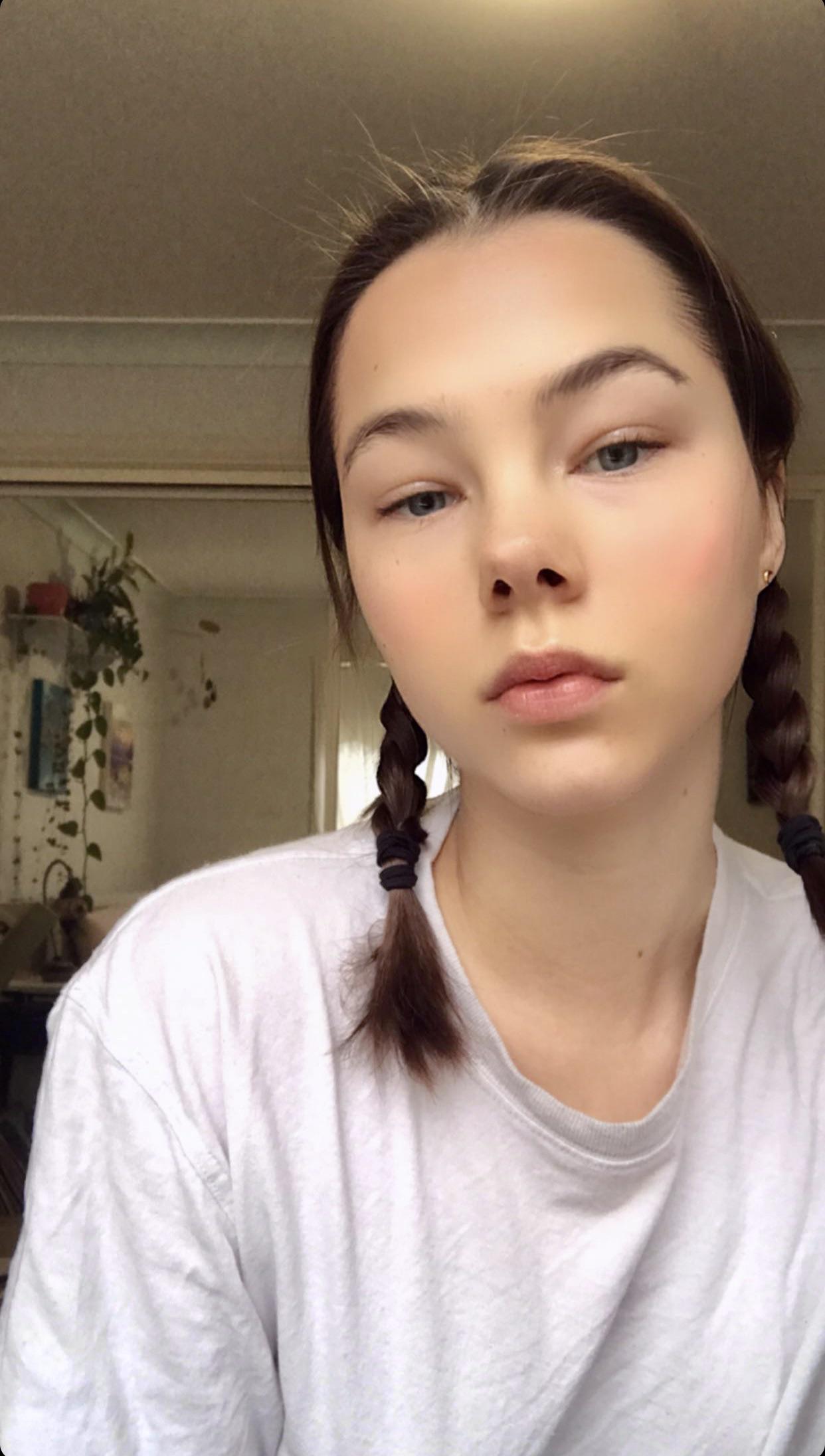 Pig Tails Scrolller