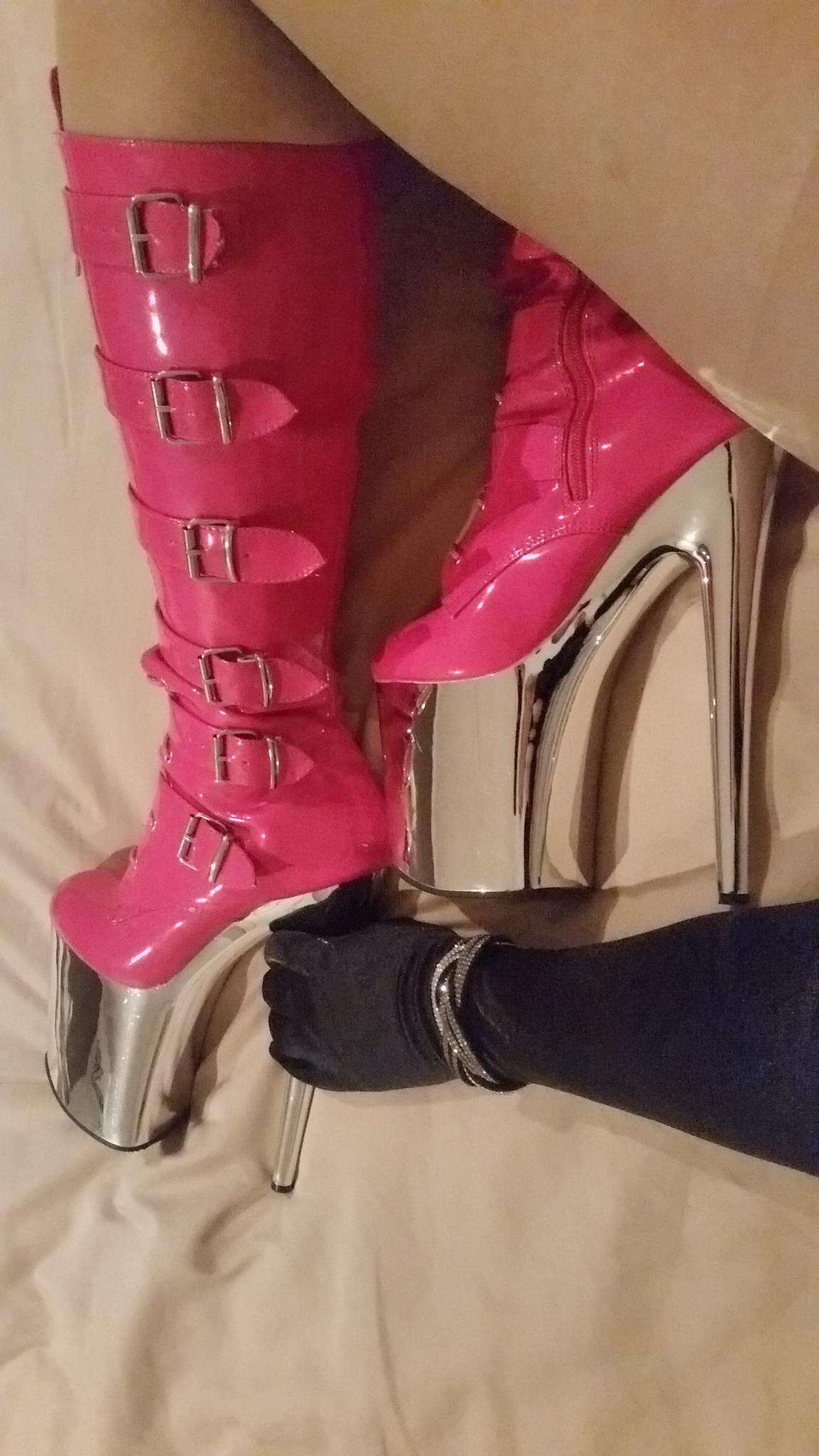 Pink boots, black gloves | Scrolller