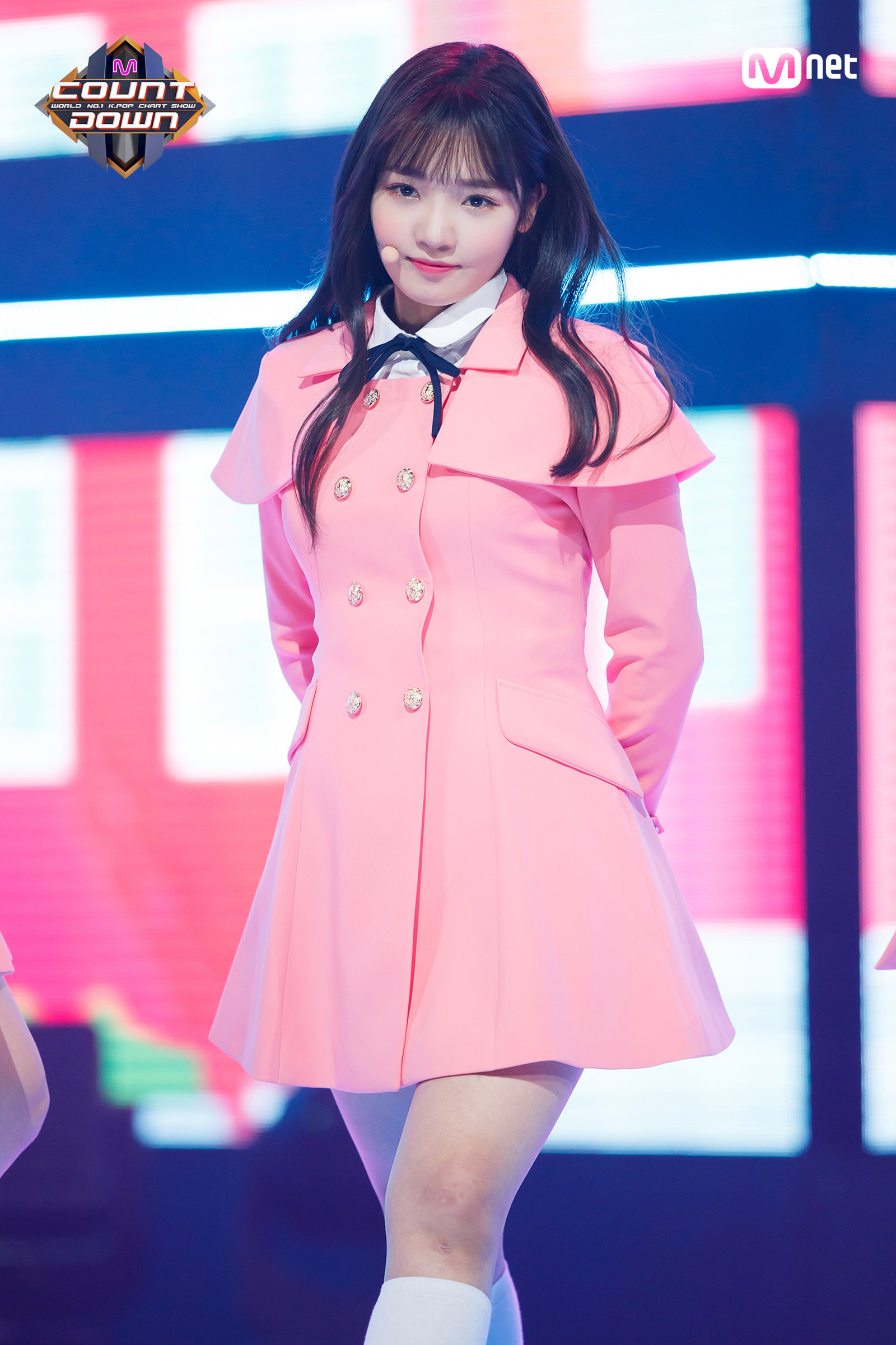 Pink Jisun | Scrolller
