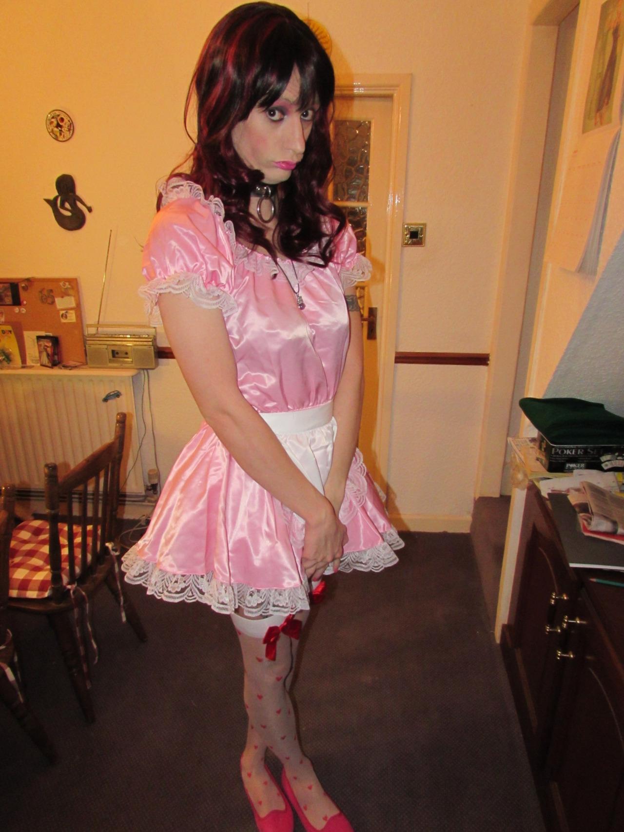 Pink Maid | Scrolller