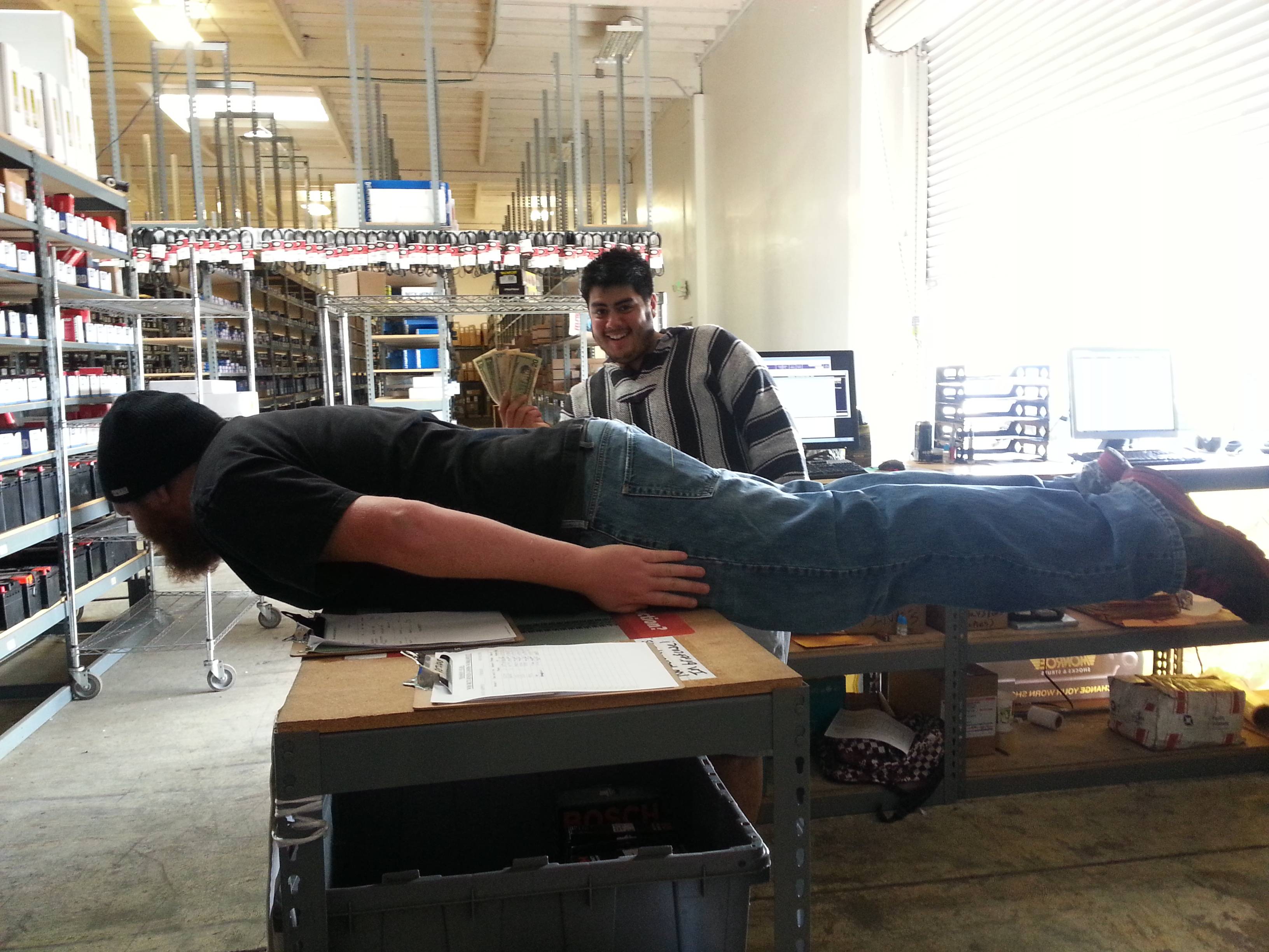 Planking Hard Or Hardly Planking Scrolller