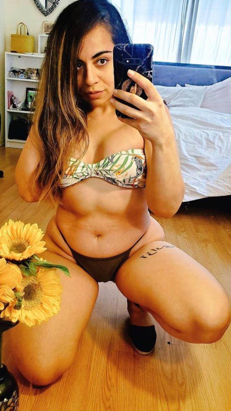 Plants and Thongs | Scrolller