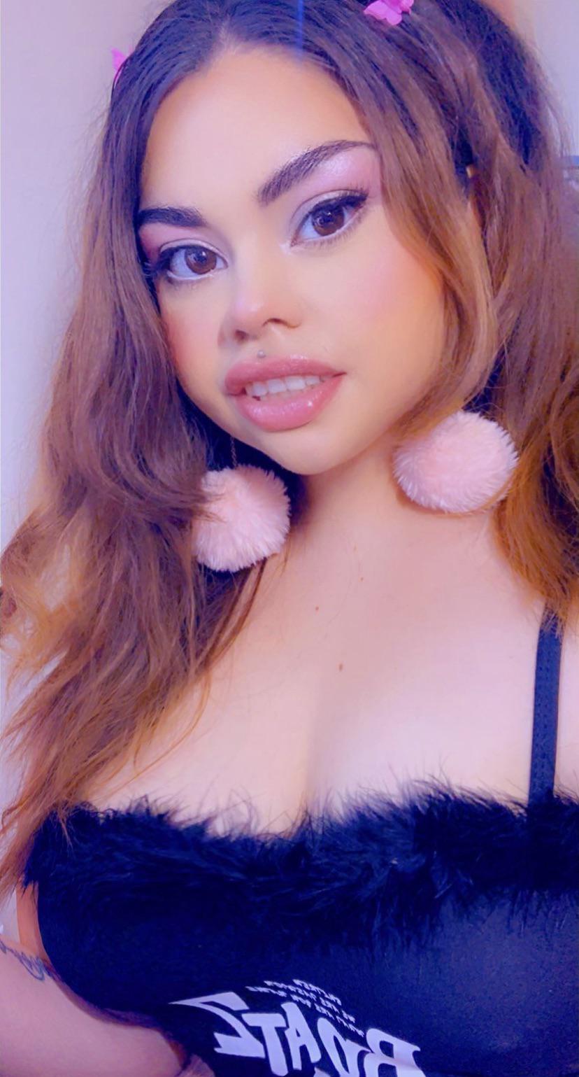 Plastic Fantastic! | Scrolller