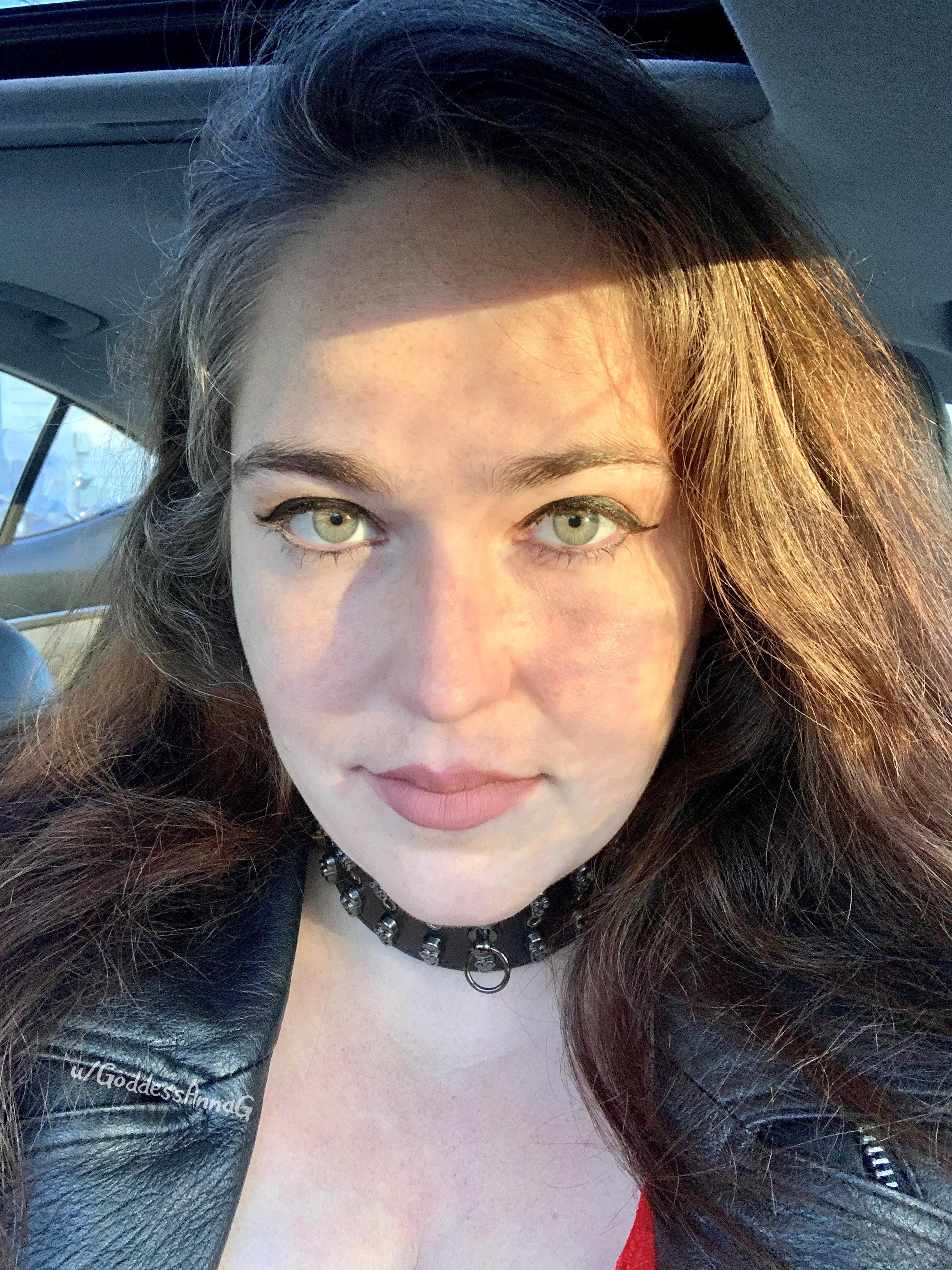 Playing with my sub side tonight 33F 😈 | Scrolller