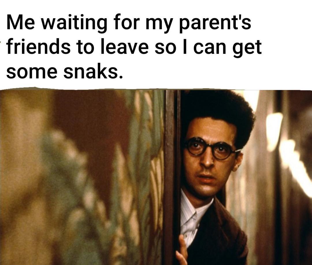 Please leave | Scrolller