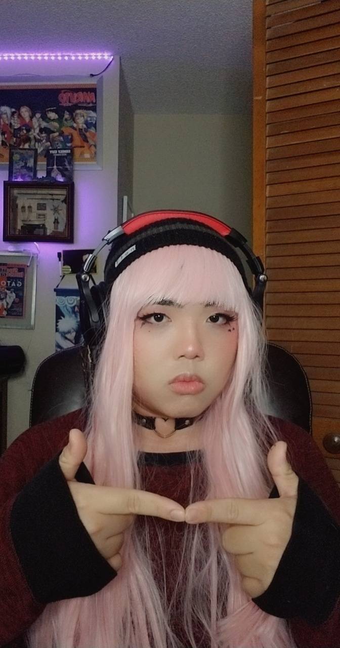 Please teach me to play league..uwu | Scrolller