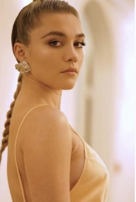 Pls drain me to queen Florence Pugh. | Scrolller