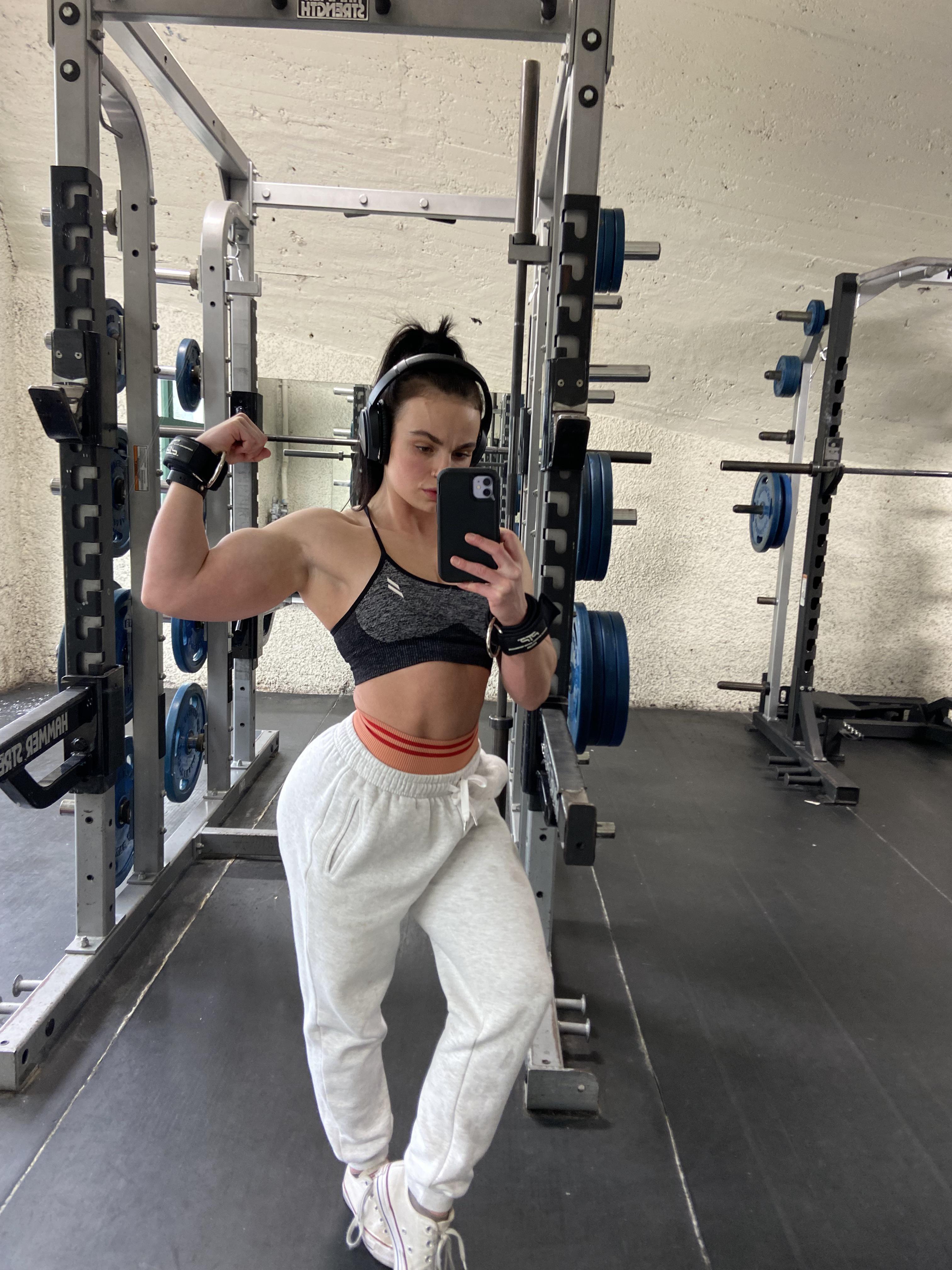 Pocket rocket | Scrolller