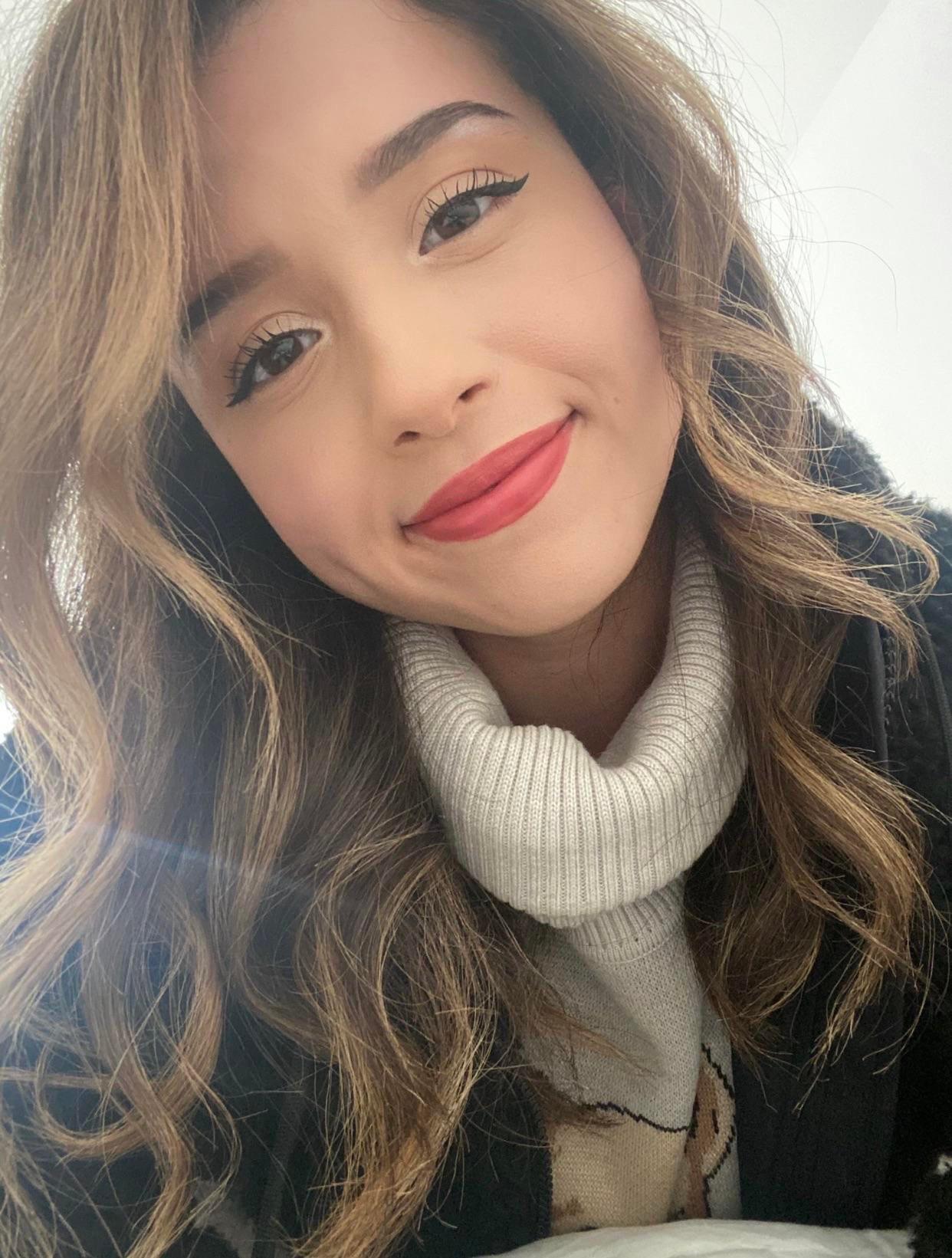 Poki makes me wanna be a bi slave! | Scrolller