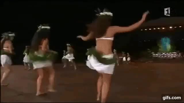 Polynesian Twerking is very Elegant | Scrolller