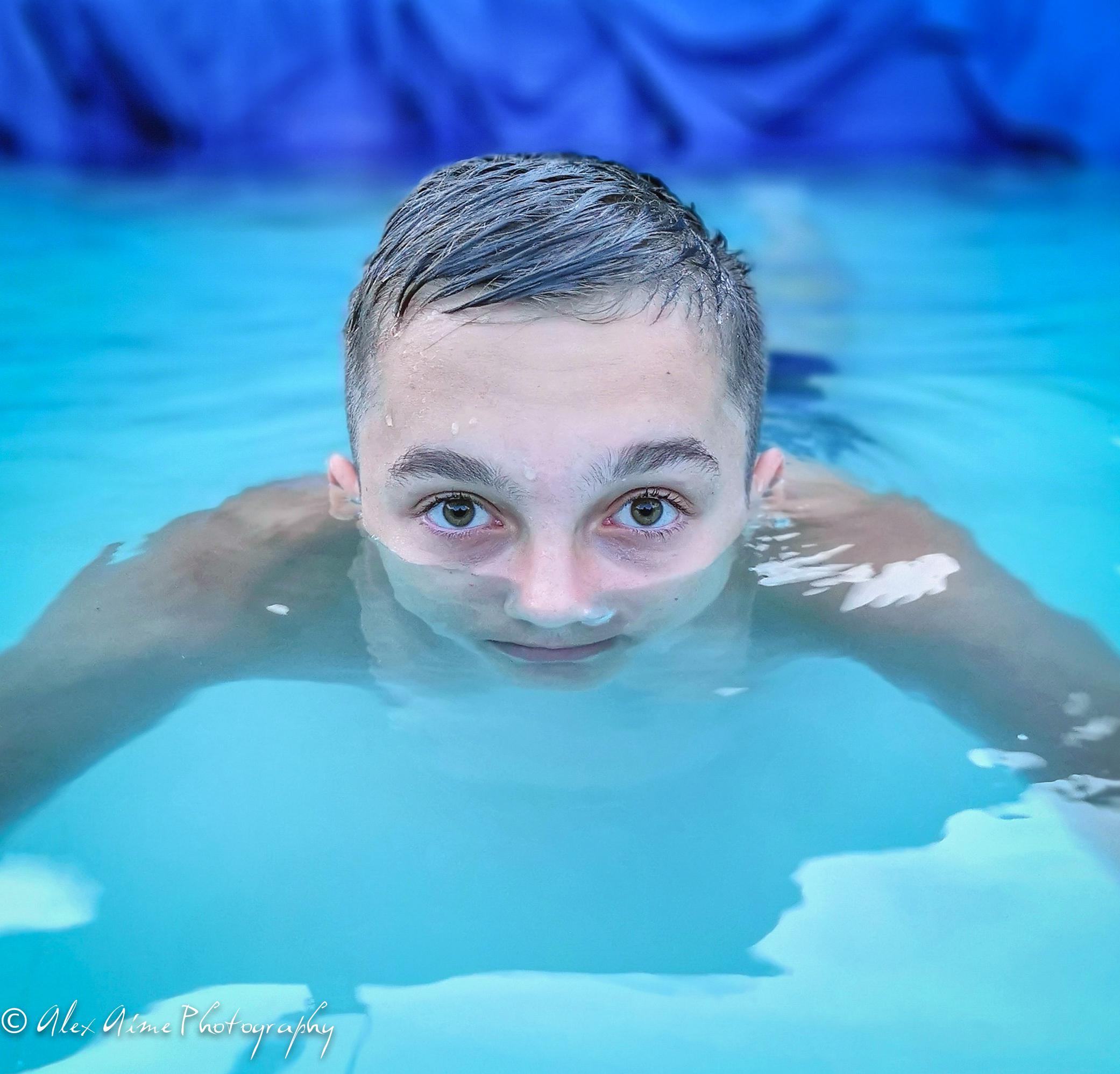 Pool portrait | Scrolller
