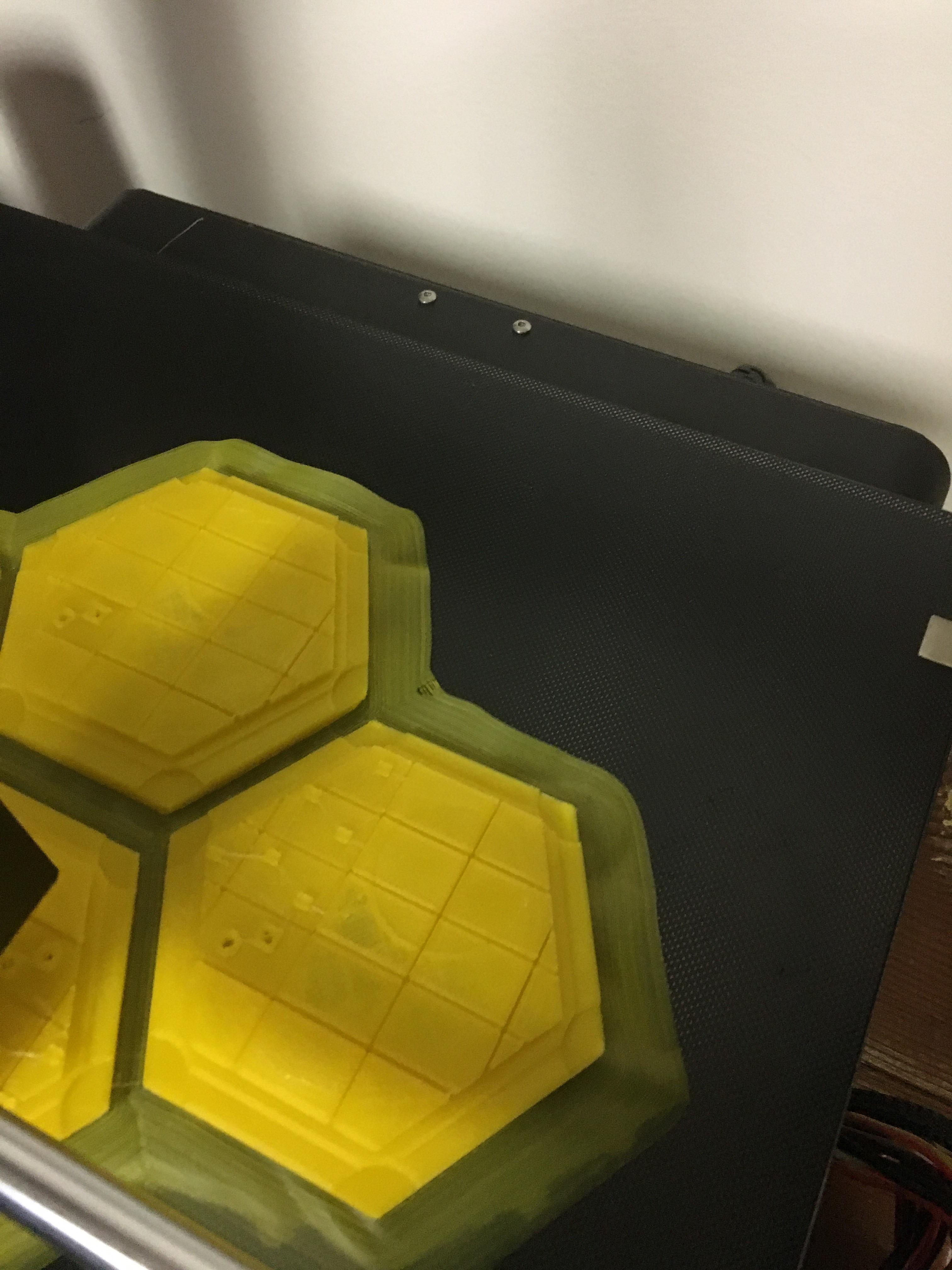 Poor first layer adhesion help | Scrolller