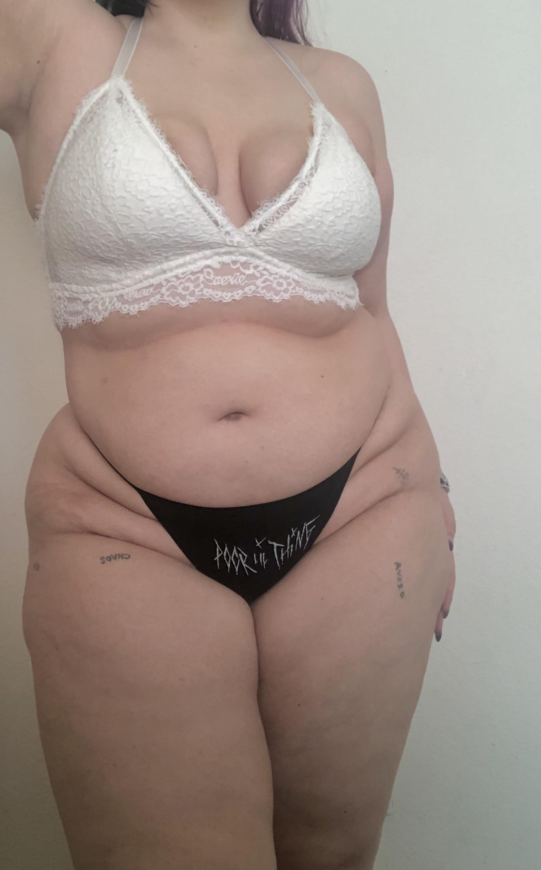 poor lil thing | Scrolller