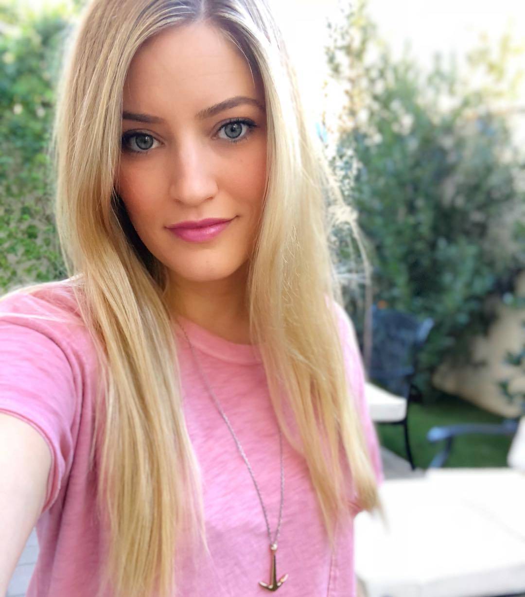 Portrait Mode 🐷 | Scrolller