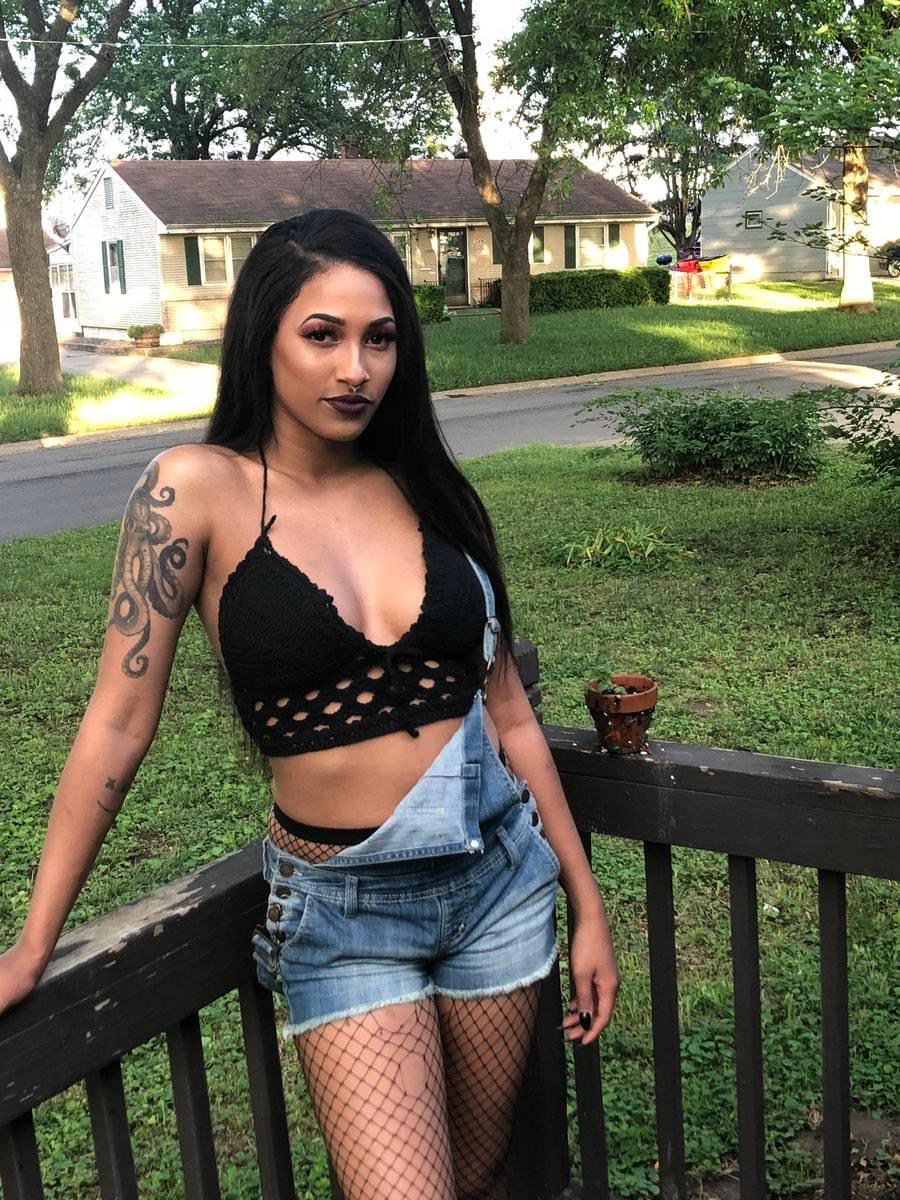 Posing on the deck | Scrolller