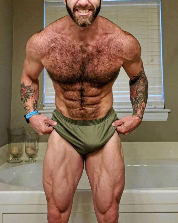 Post-workout pump💪🏼 | Scrolller