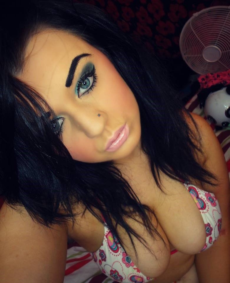 Pouty face | Scrolller