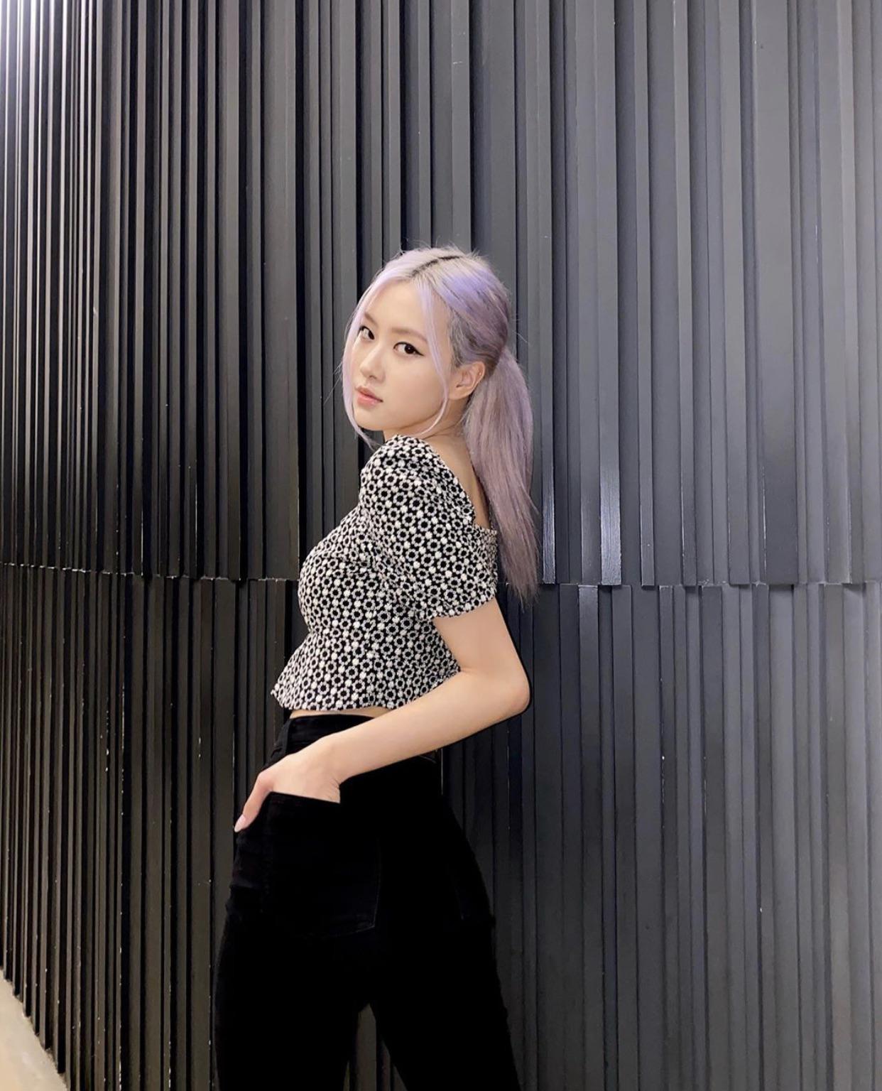 POV Rosé catches you staring | Scrolller