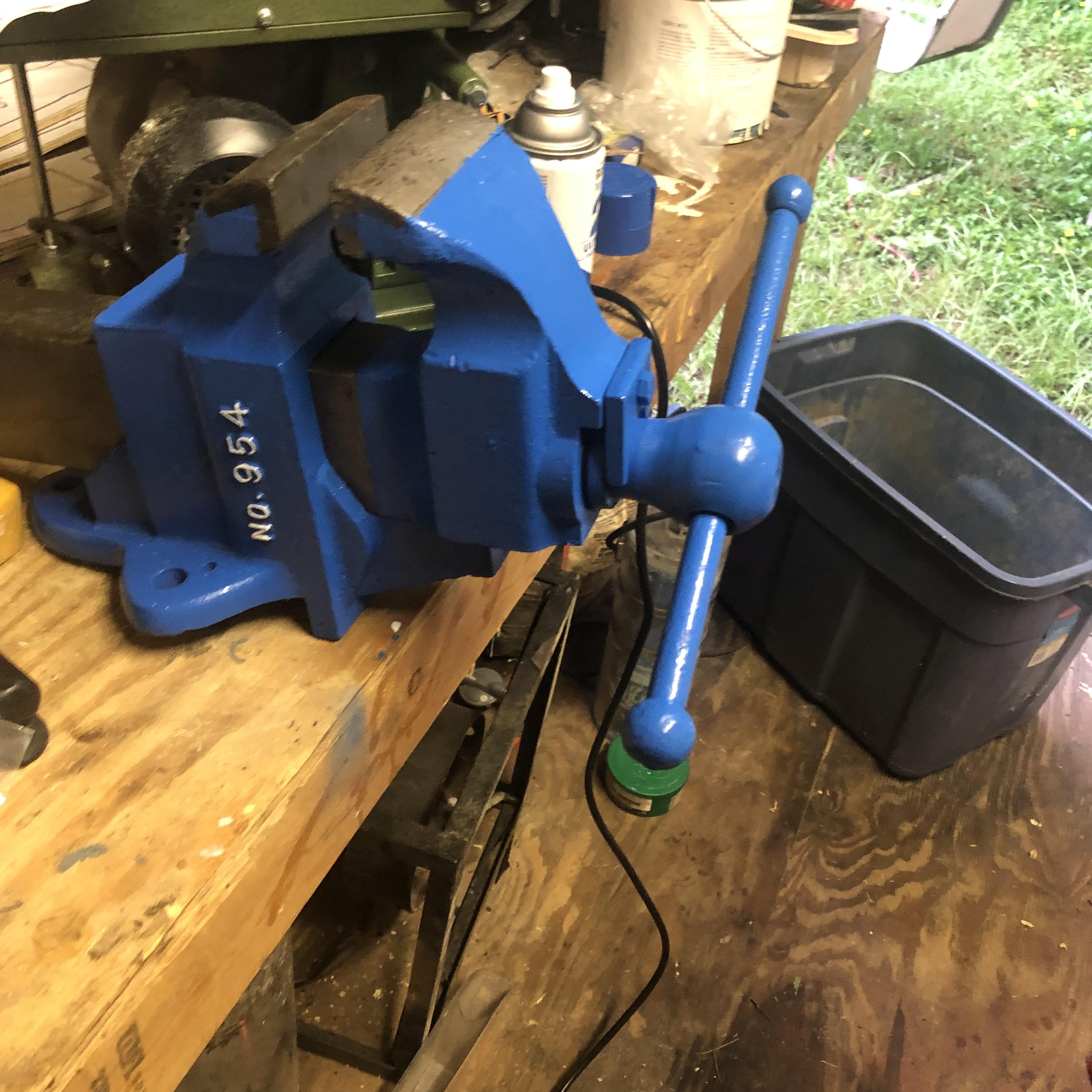 Pre 1930s The Chase Parker Co. 954 vise | Scrolller