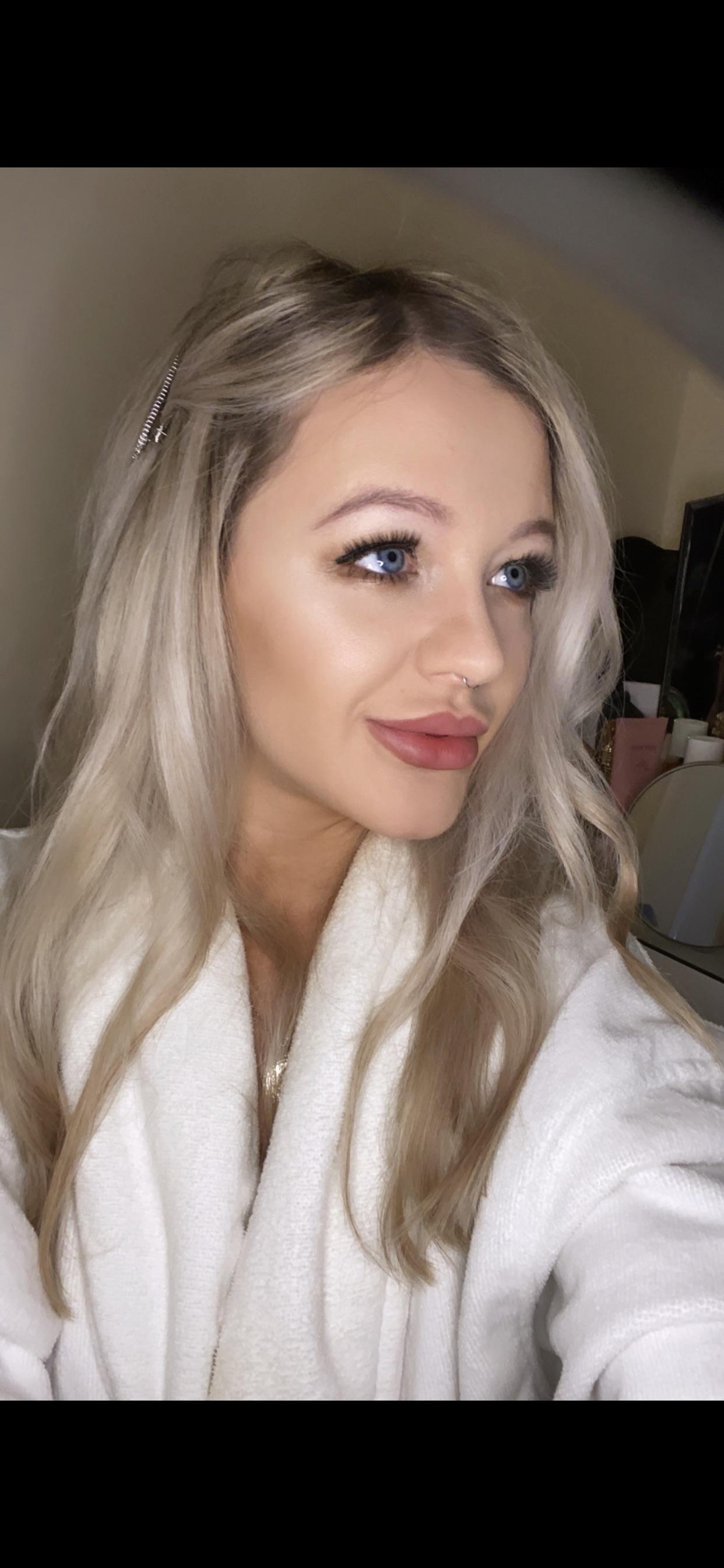 Pre lockdown me x | Scrolller