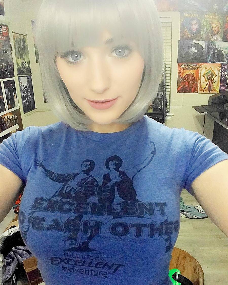 Pre Twitch Stream Selfie | Scrolller