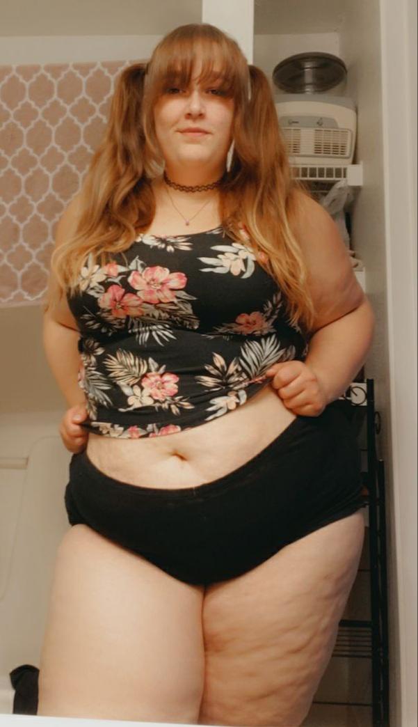 Pretty and plump | Scrolller