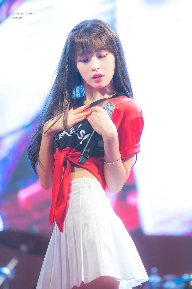 Pretty Arin | Scrolller