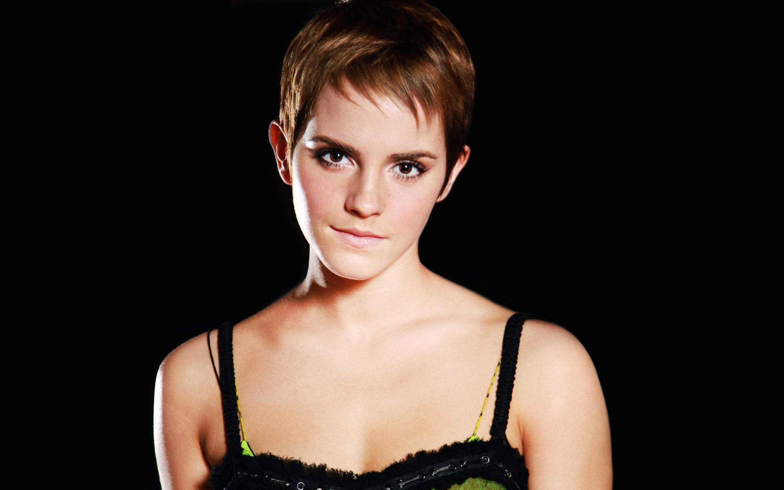 pretty as ever | Scrolller