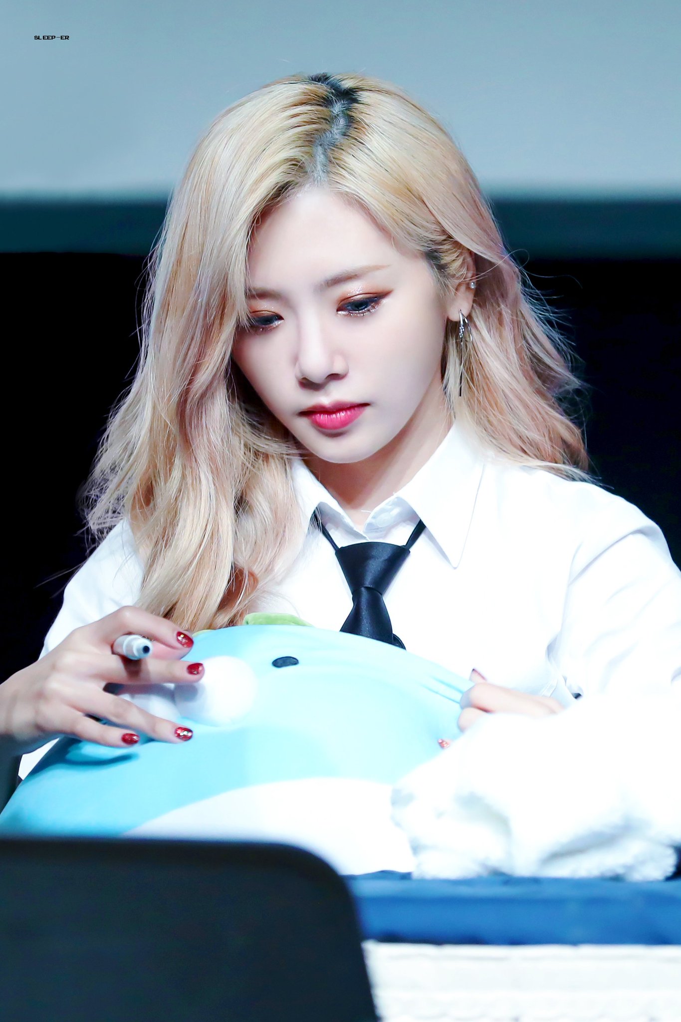 Pretty JiU | Scrolller