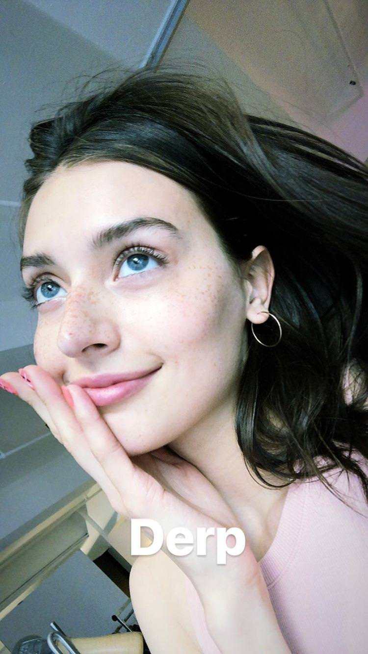 Pretty Like Always Scrolller