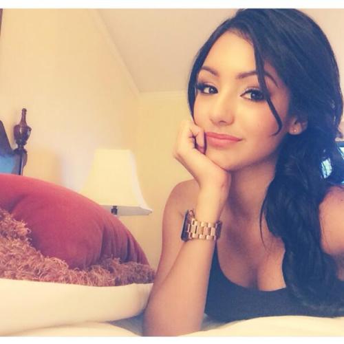 pretty Melanie Iglesias | Scrolller