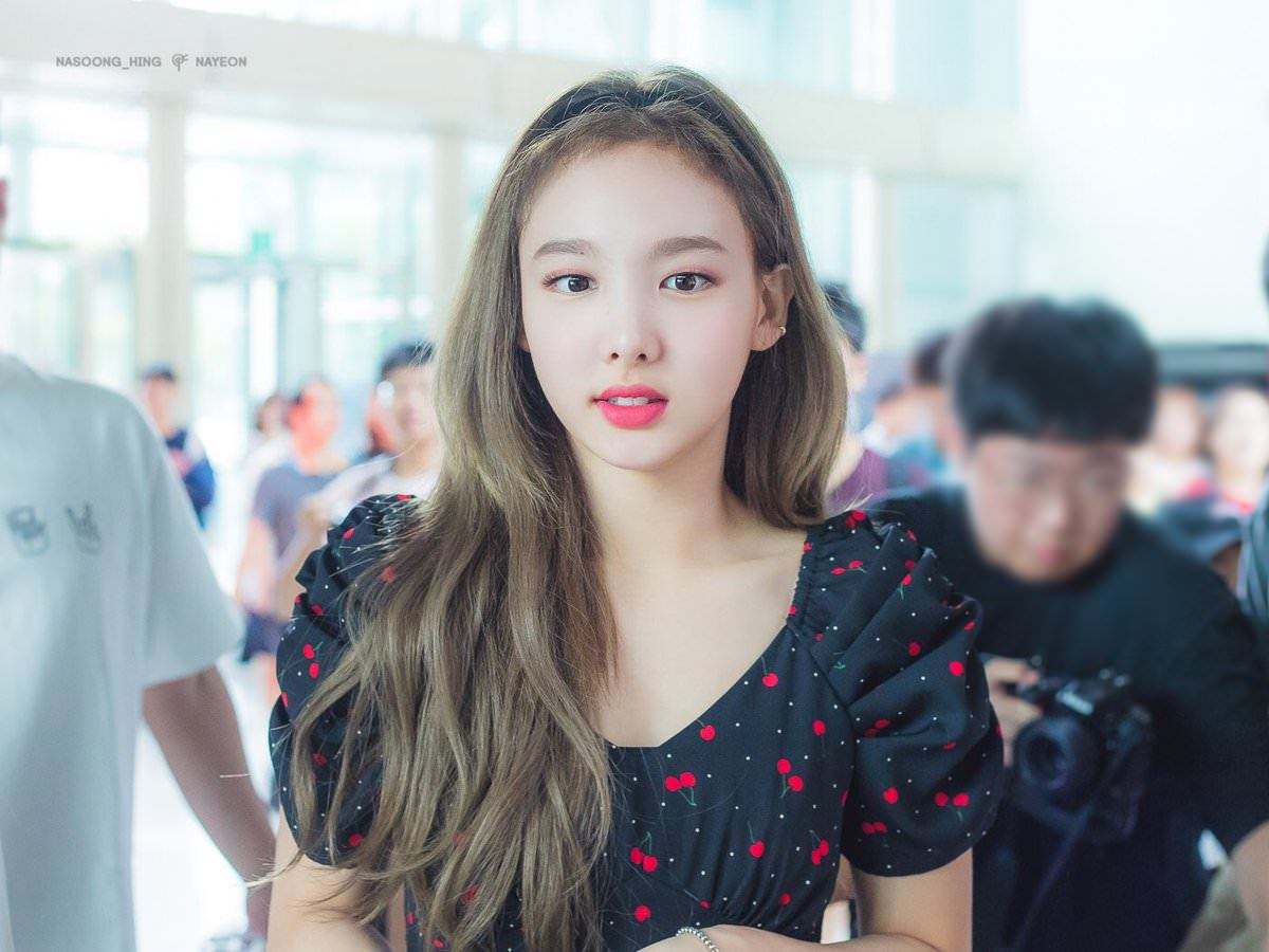 Pretty Nayeon | Scrolller