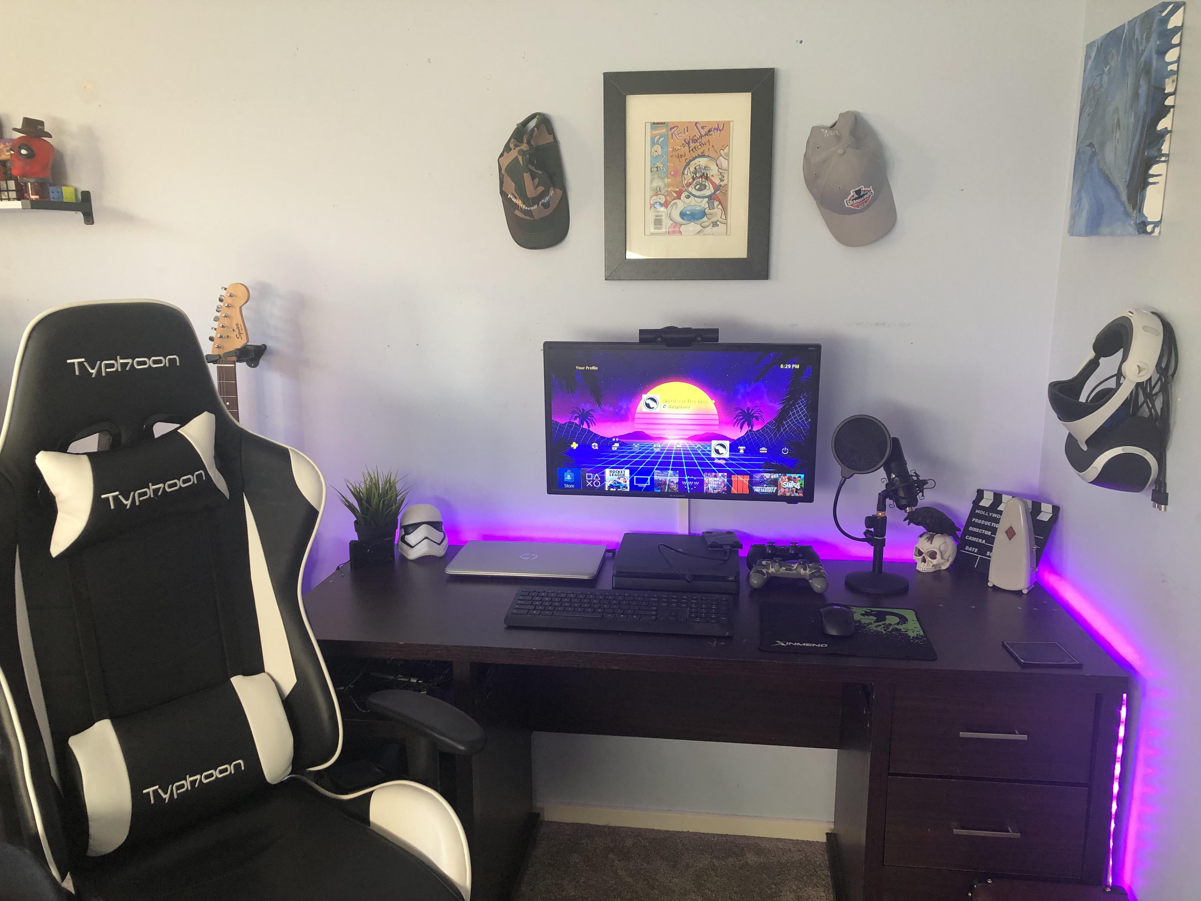 Ps4/laptop budget setup | Scrolller