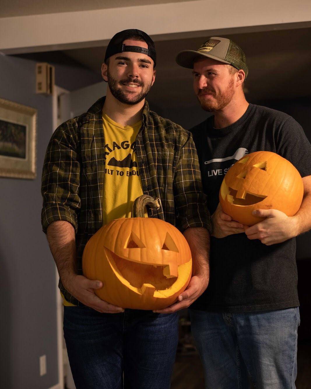 Pumpkin carving! | Scrolller