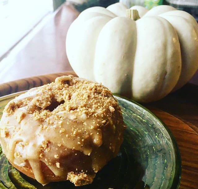 Pumpkin pie glazed donut with graham cracker crumbles [OC] | Scrolller