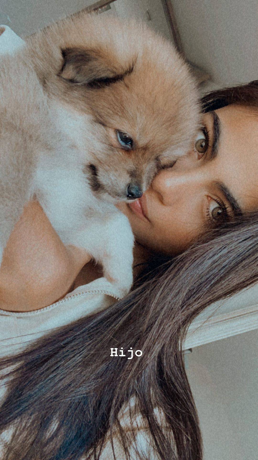 Puppy love. | Scrolller