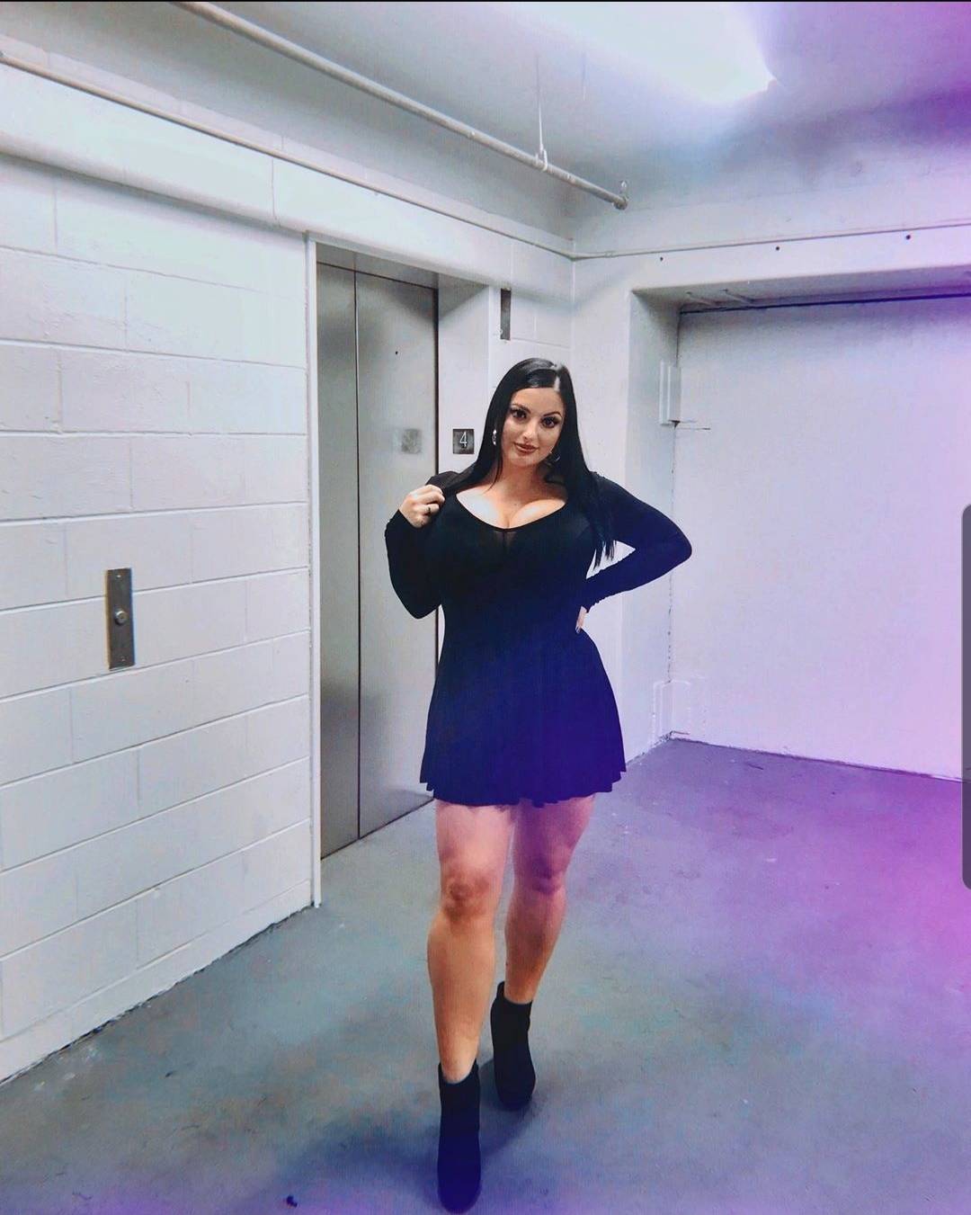 Pushed up and perfect | Scrolller