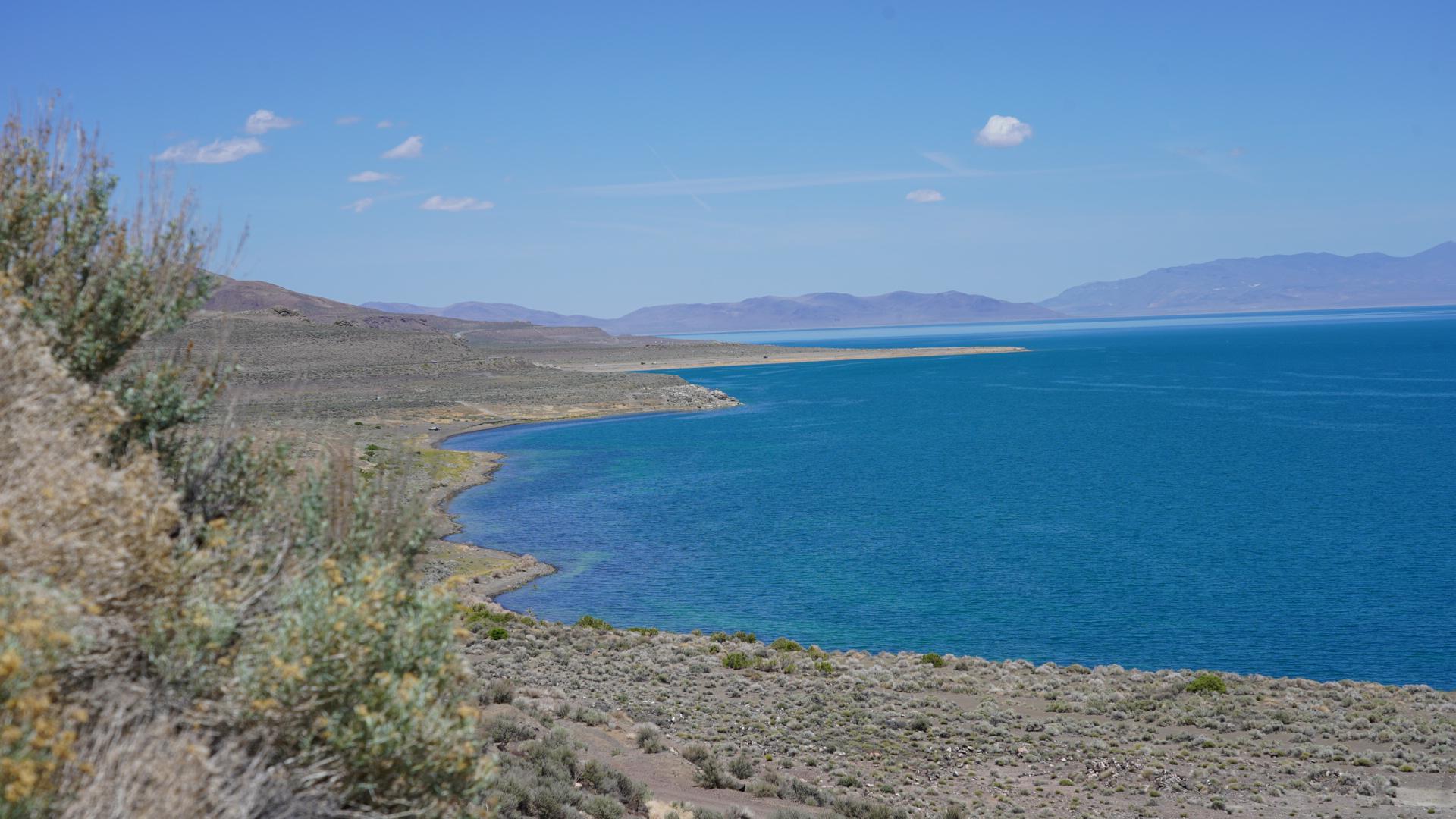 Pyramid Lake, Nevada [OC] | Scrolller