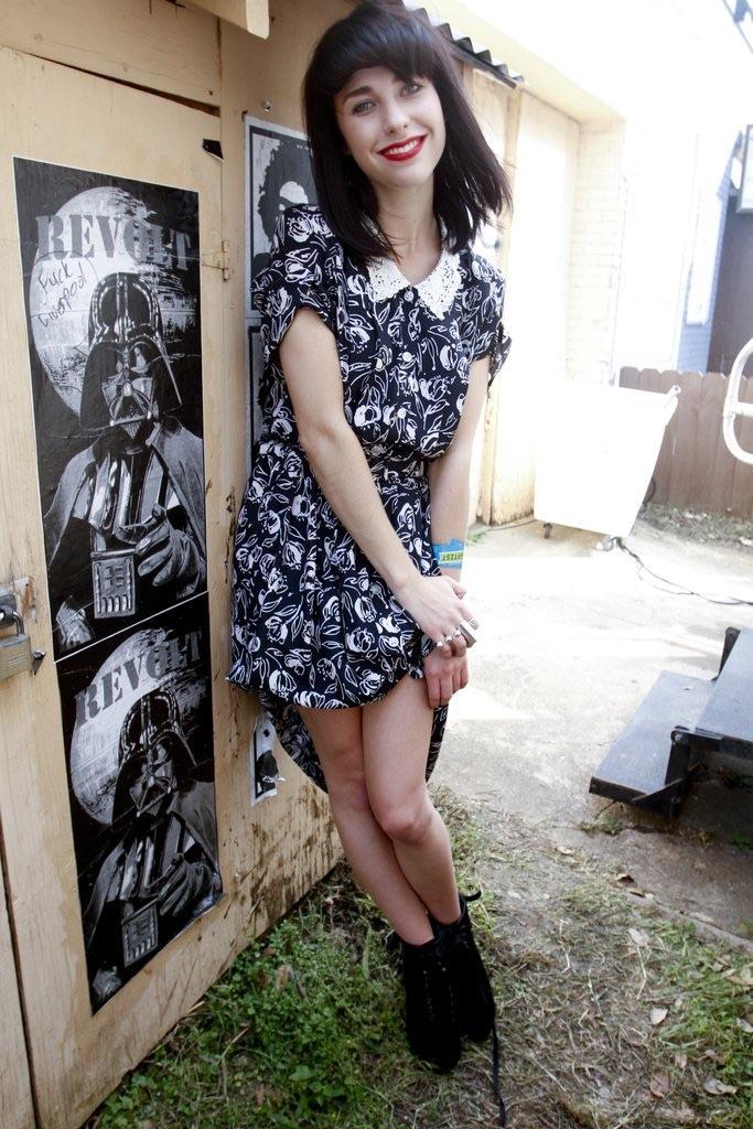 QUEEN KIMBRA! | Scrolller