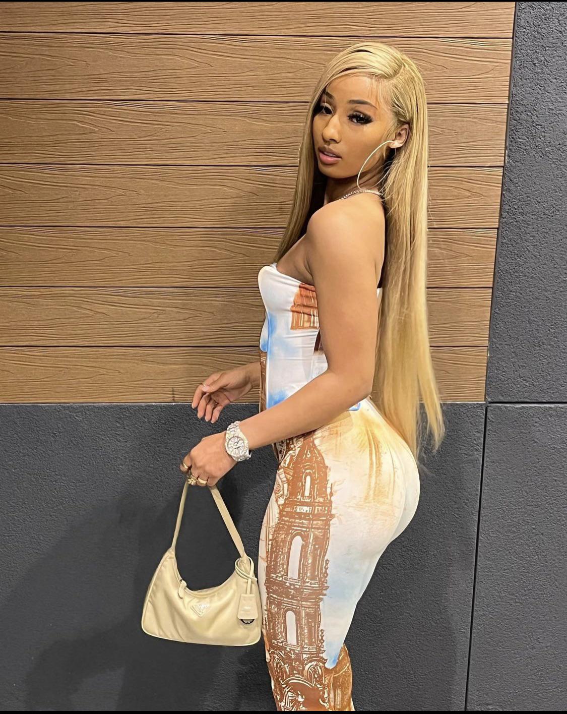 Queen Rubi 😳 | Scrolller