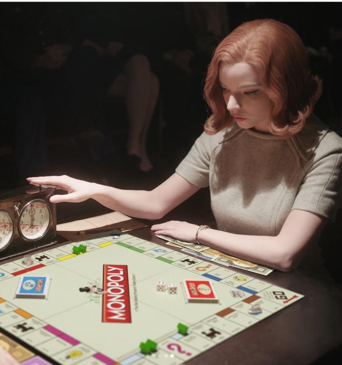 Queens gambit | Scrolller