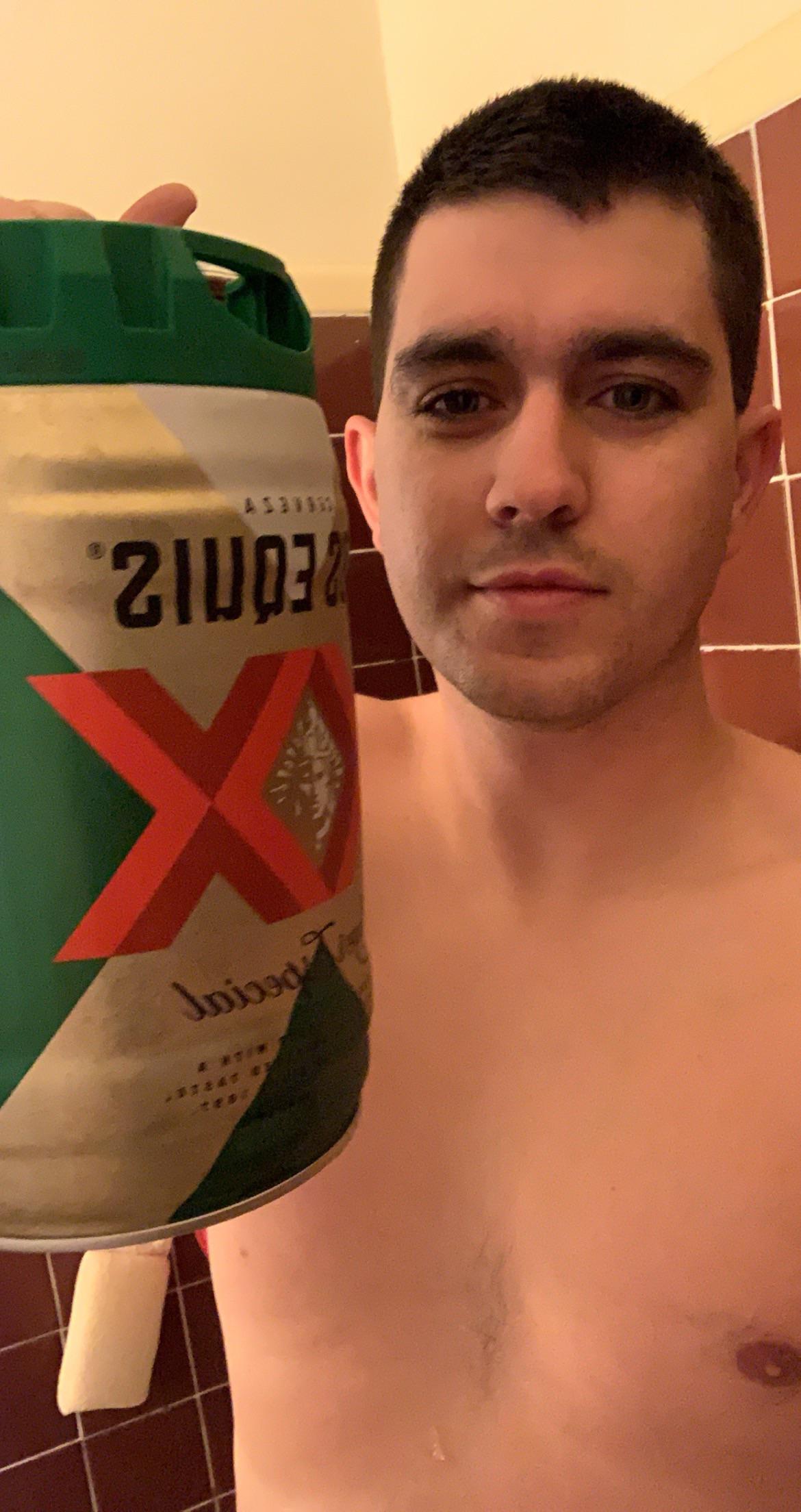 Quick rinse with a mini keg! Happy Monday y’all! | Scrolller