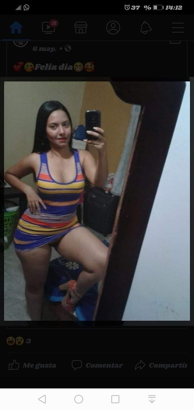 Quien es ella Who's she | Scrolller