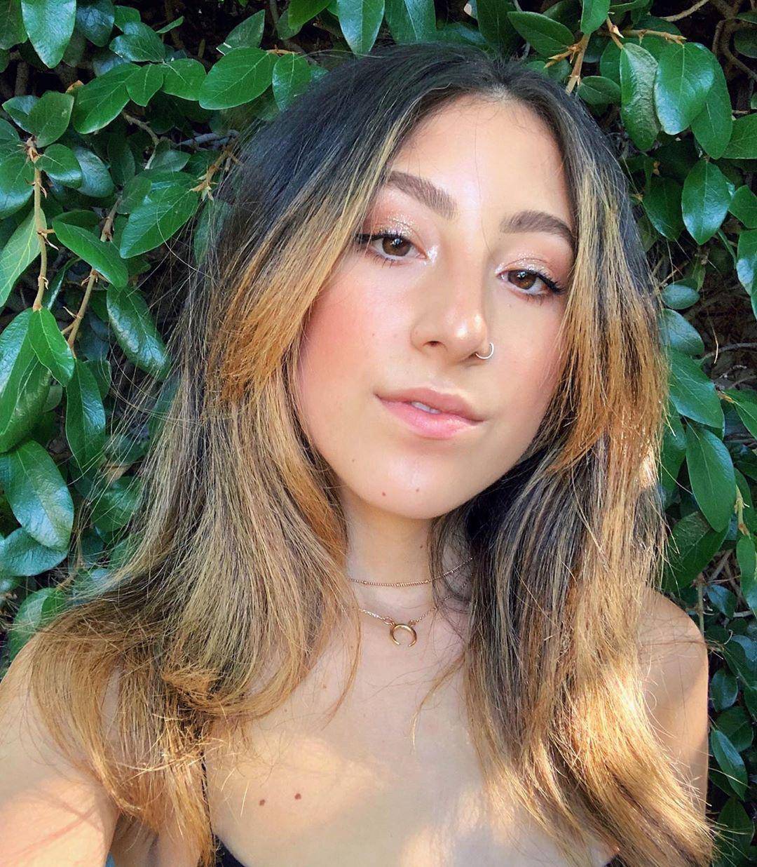 Rachel is positively glowing | Scrolller