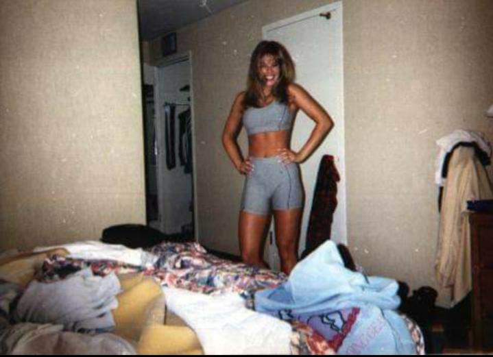 Racquel Darrian motel photo. She looks triumphant, doesn't she? What's the story here? Would ...