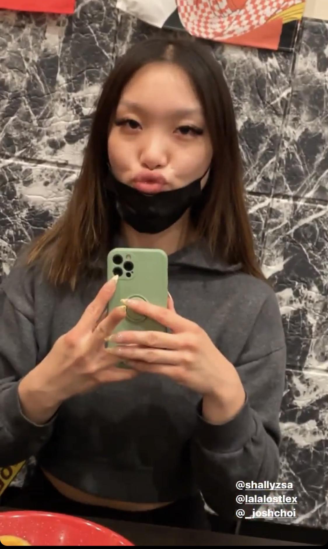 ramen 🍜 | Scrolller