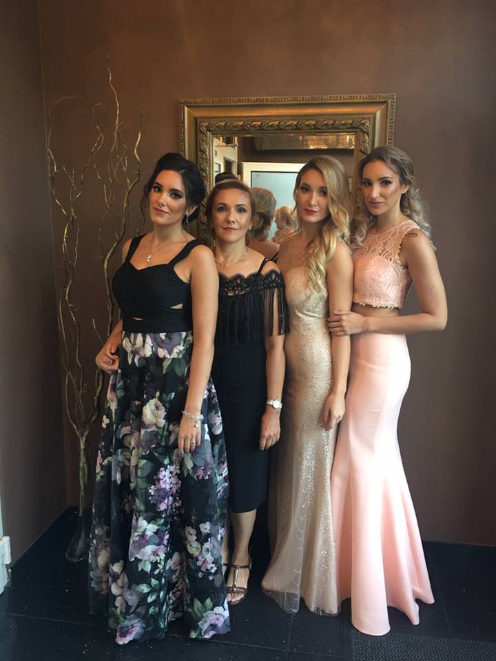 Rank The Slutty Sisters And Mom Scrolller