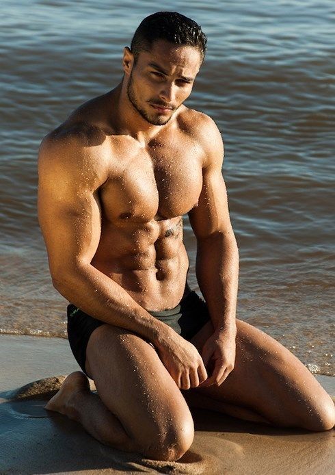 Raphael Moreira (@RaphaelMoreira_49) photographed by Julio Tavare | Scrolller