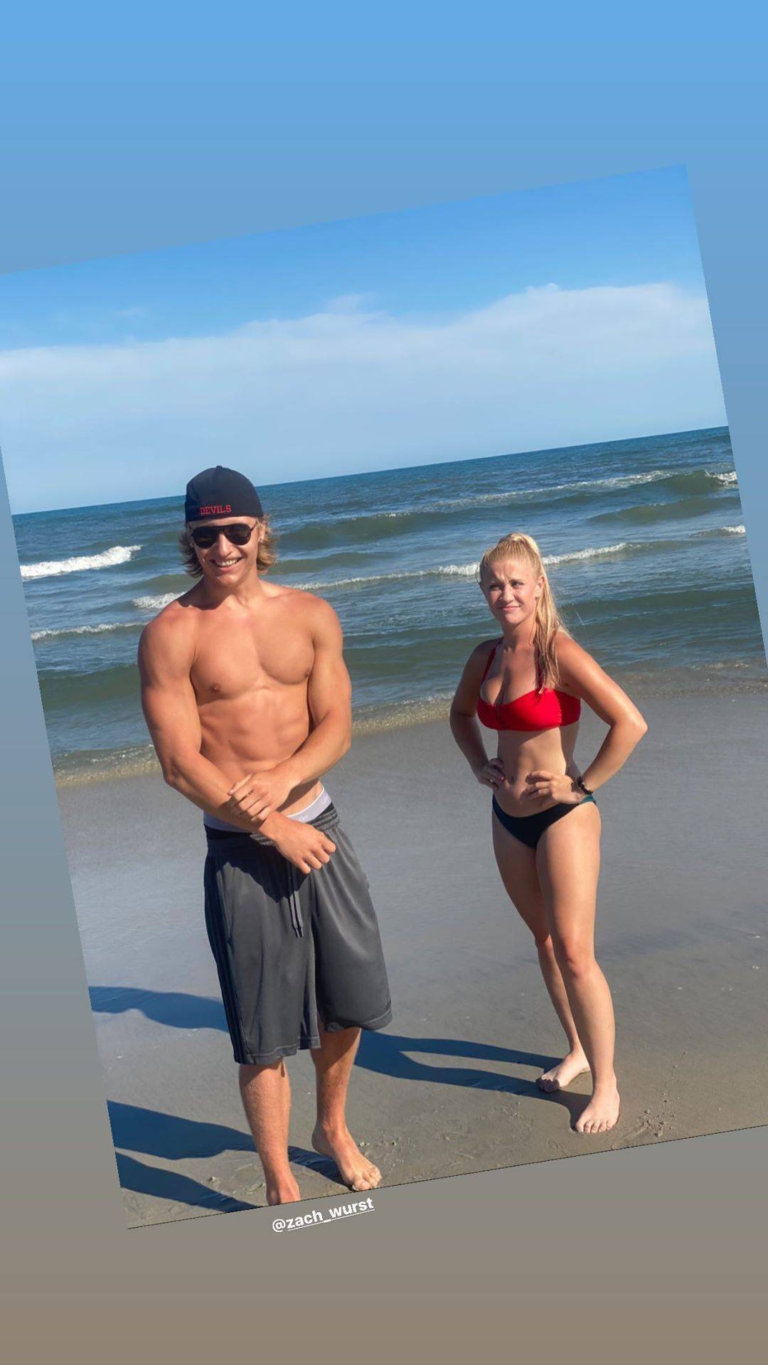 Rate Lizzy in this pic 1/10 | Scrolller