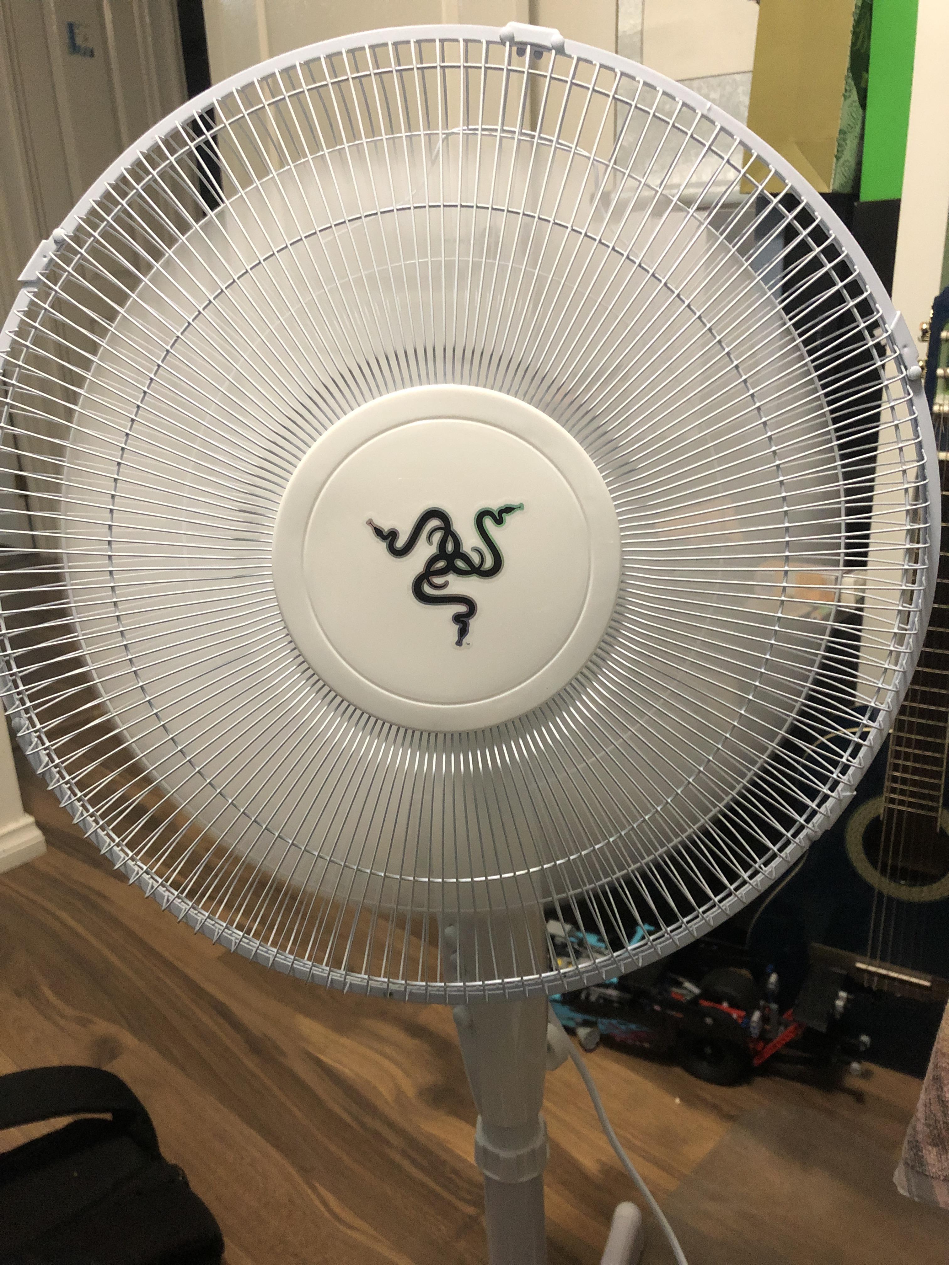 Razer fan | Scrolller
